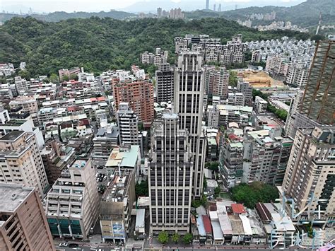 市中心高樓四房雙平面車位台北當代art Deco4房2廳8432坪台北591售屋網