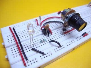 10 Breadboard Projects For Beginners