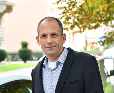 Prof Dr Tomaž Katrašnik Prejel Zoisovo Nagrado Za Vrhunske Dosežke Fakulteta Za Strojništvo