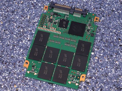 Crucial Mx Gb Review Packaging The Drive Techpowerup