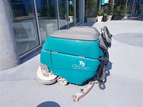 Tennant T5 Stroj Za čišćenje