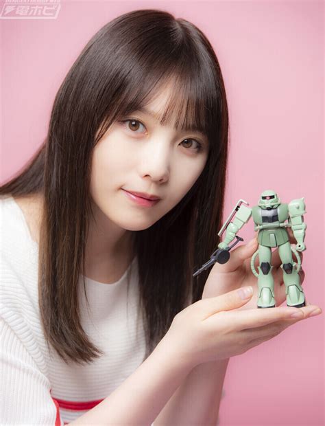 싱글벙글 건담 실사 드라마 꾸르