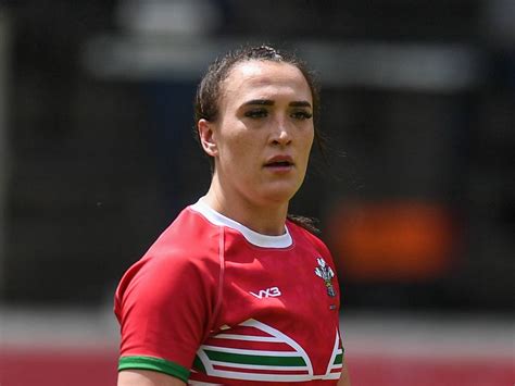 Meet Fern Davies The Wales International In Rugby League And Netball
