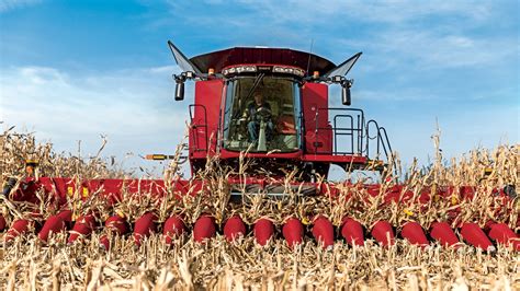 Case Ih Expands 4400 Series Corn Headers Lineup With Narrow Row Configurations