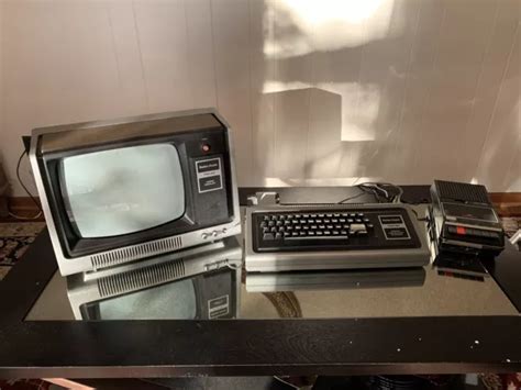 Vintage Radio Shack Trs 80 Micro Computer Monitor Keyboard Tape Recorder £171 70 Picclick Uk