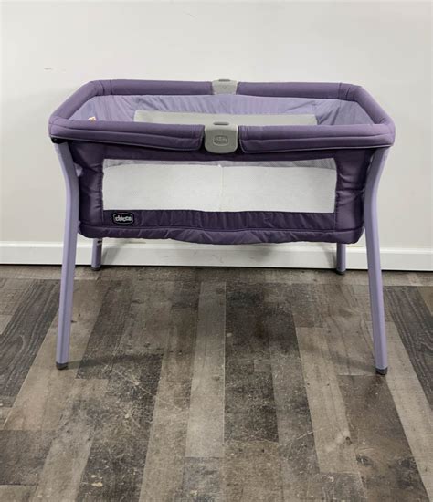 Chicco Lullago Travel Crib Purple