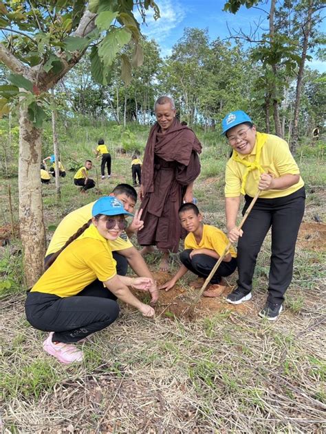ผบ ตร นำชาวชัยภูมิปลูกป่าเฉลิมพระเกียรติเนื่องในวันเฉลิมพระชนมพรรษา ในหลวง ร ๑๐