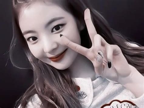 Respondendo As Perguntas Do Formulário🍰 ʚ♡̸ ꒰🍭𝐂𝐡𝐨𝐢 𝐥𝐞𝐥𝐞𝐜𝐚🍭꒱♡ɞ Quizur