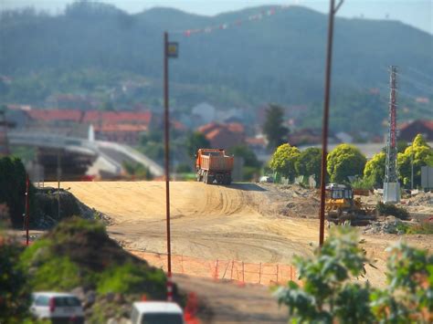 How To Fake A Tilt Shift Miniature Photograph In Gimp Scott