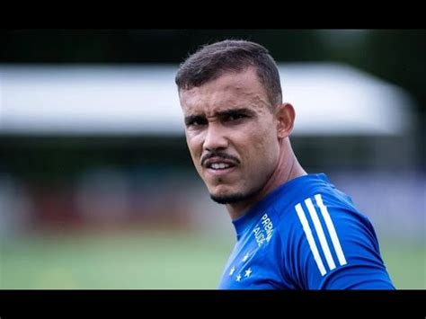 Coritiba Negocia A Contrata O Do Atacante William Pottker Tempo