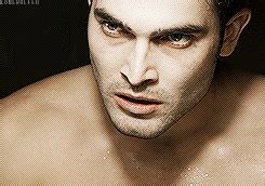 Derek Hale Shirtless This Is Why Im Hot Derek Hale Video Fanpop