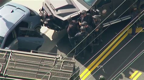 Armed Uber Passenger Taken Into Custody After Hourslong Standoff Ktla