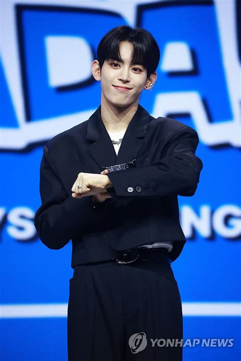 현빈 풋풋한 미소 연합뉴스