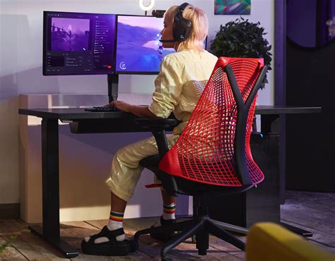 Herman Miller Special Gaming Edition Sayl Chair Boasts 3d Intelligent