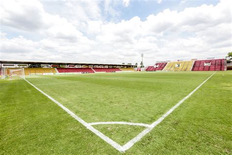 Estádio Do Rochdale Em Osasco é Palco De Red Bull X Botafogo Sp Na
