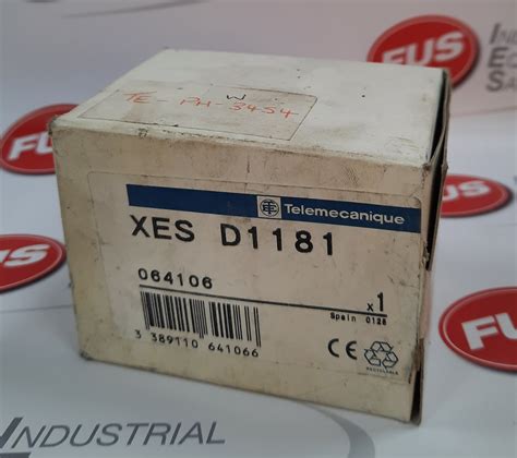 Telemecanique XES D Pendant Control Block FUS Industrial