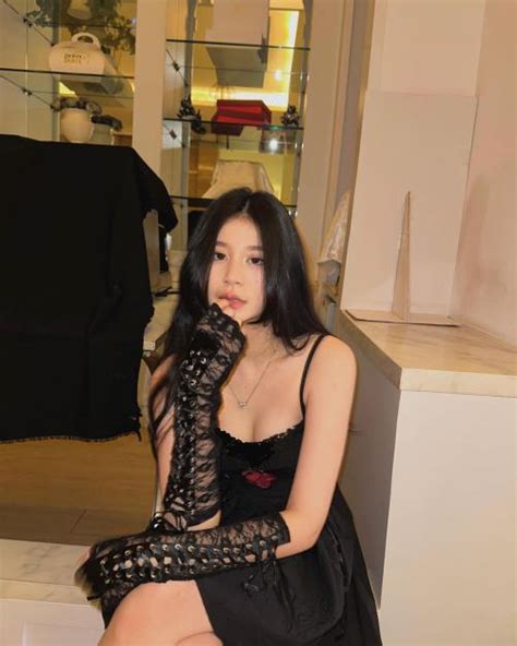 6 Potret Menawan Gebian Gamer Cantik Yang Bikin Dengkul Netizen Lemas