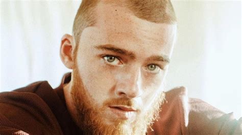 Angus Cloud Mãe Não Acredita Que Ator Se Suicidou