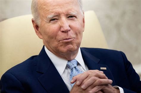 Biden reprend la construction du mur de Trump assurant y être
