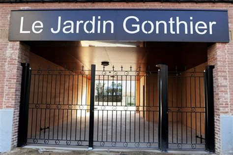 Jugé Pour Avoir Mortellement Poignardé Un Jeune De 18 Ans Limoges 87000