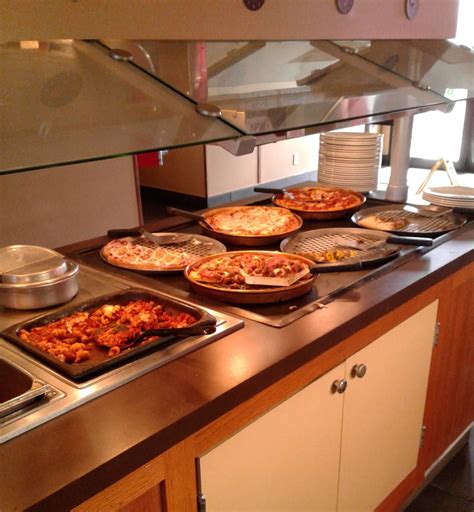 21 Nostalgic Pizza Hut Things From The 90s And 00s
