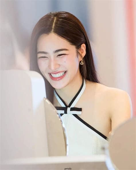 หลิงหลิง ศิริลักษณ์ คอง 1 Set