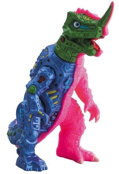 Pin By Chris On Vinyl Flavoured Joy Toys Vinyl Art Toys Art Toy