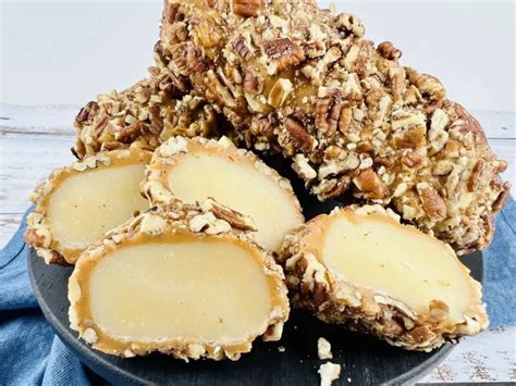 Old Fashioned Georgia Pecan Log