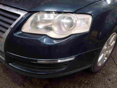 Volkswagen Passat B6 2005 2010 Front Bumper Grill Blue Lc5f Parking