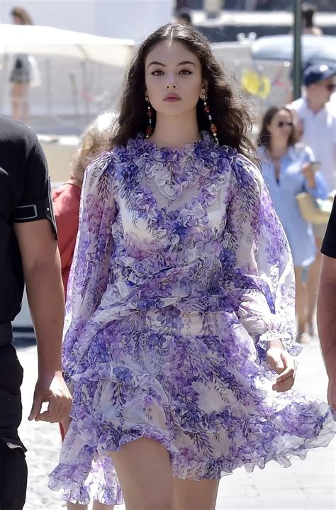 R Ng R I Nhan S C Con G I M Nh N P Nh T N C Tu I Xinh Nh Ti N N V P Lai