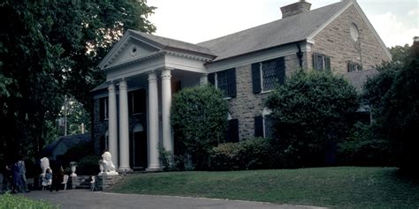 Elvis Presley The Hidden Secret Within An Iconic Graceland Portrait Of The King Of Rock And Roll