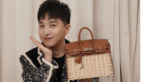Who is Mr. Bags? China's most influential fashion blogger