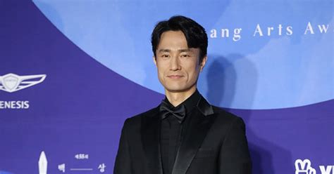 백상예술대상 김병철 카리스마 포즈 2019 백상예술대상