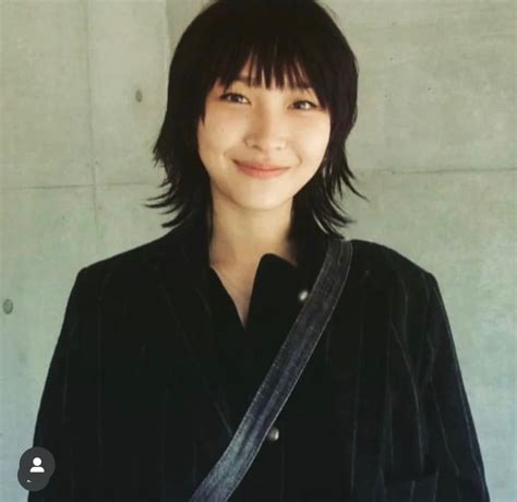 新しい学校のリーダーズってsuzukaさんがメインで歌いますよね。な Yahoo知恵袋