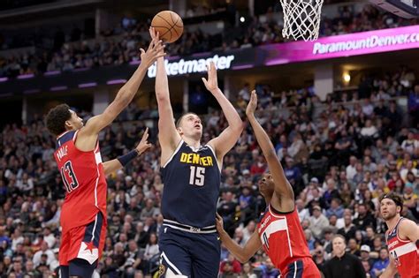 Nikola Jokic Atinge Mais Uma Marca Histórica Na Nba Pelo Nuggets