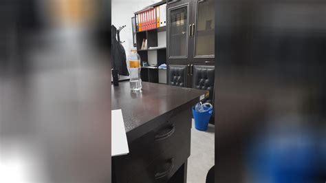 میزی برای کار کاری برای تخت تختی برای خواب خوابی برای جان جانی برای مرگ