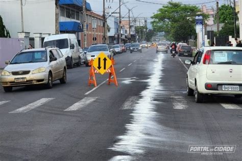 Caminhão Derrama óleo Em Ruas Centrais De União Da Vitória Uniguaçu