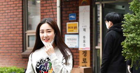 최희 아나운서 수수한 옷차림에도 야구 여신 포토엔hd