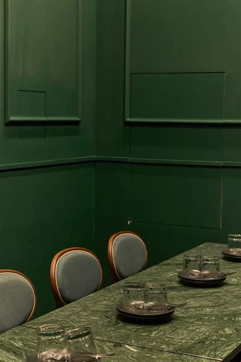 그린 컬러 포인트 모던 컨셉 28평 이탈리안 화덕 피자 레스토랑 인테리어 관악구 봉천동