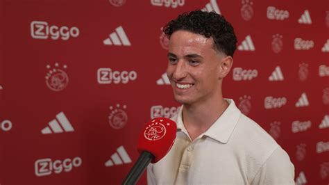 Ajax Verlengt Contract Rida Chahid