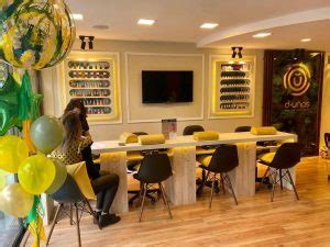 Franquicias rentables en España d uñas nails beauty Salón de uñas franquicia