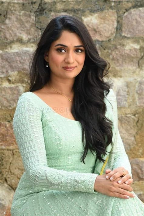 Telugu Actress Sandhya Raju At Natyam Movie Interview Pictures 20