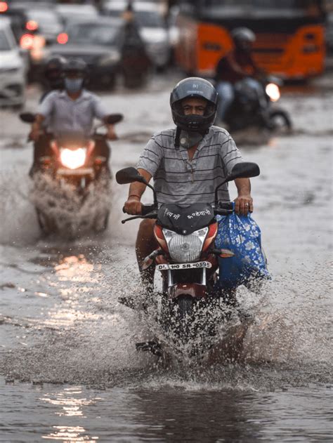 North India Paralysed By Monsoon Deluge News9 Live