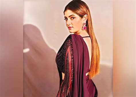 একাধিক বিয়ে নিয়ে মুখ খুললেন শ্রাবন্তী