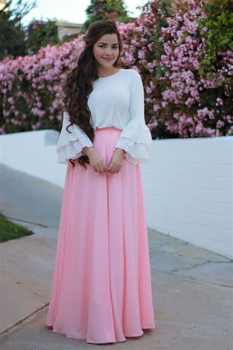 43 Cute Maxi Skirt Outfits To Impress Everybody Cute Maxi Skirts