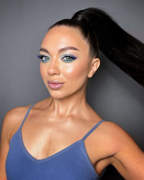 Обычно я не публикую фото клиентов но этот образ не может остаться