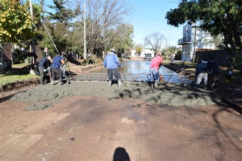 Continúa la obra de pavimentación en la zona del edificio del CURS