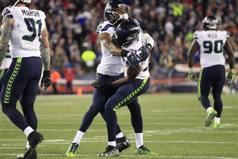 Rob Gronkowski New England Patriots Te Injury Not Overly Serious