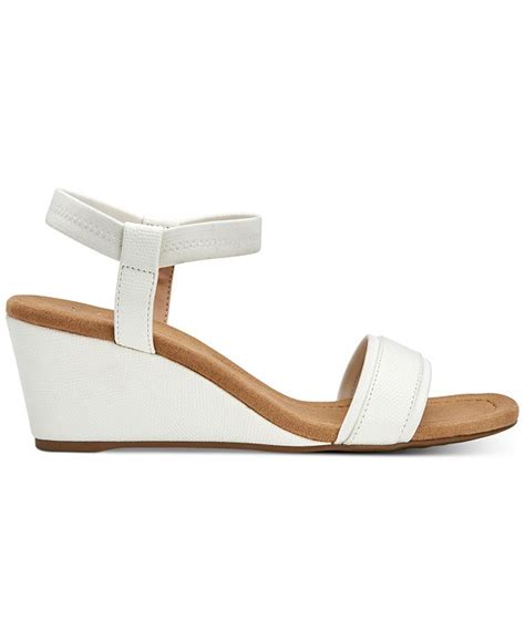 Alfani Womens Step N Flex Gillee Casual Wedge Sandals Created For