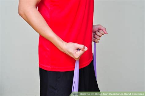 4 Ways To Do Bicep Curl Resistance Band Exercises Wikihow